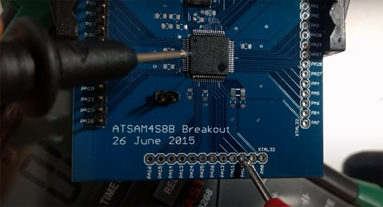 How is a Microprocessor Different from an Integrated Circuit? - ElectronicsHacks