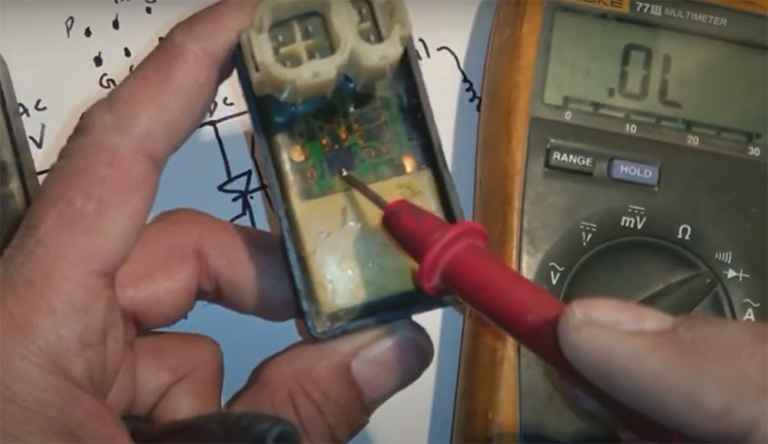 How to Test a CDI Box With a Multimeter? - ElectronicsHacks