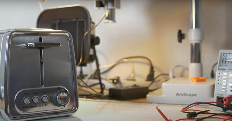 PMOS vs. NMOS Transistors: What’s the Difference? - ElectronicsHacks