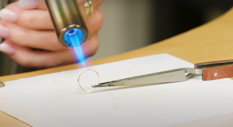 Can You Solder Silver With a Soldering Iron? - ElectronicsHacks