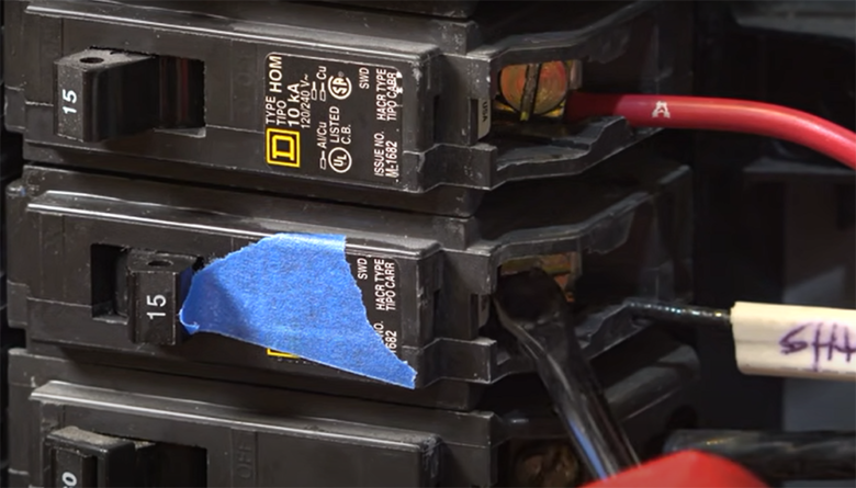 How to Tell if a Circuit Breaker Is Bad? - ElectronicsHacks