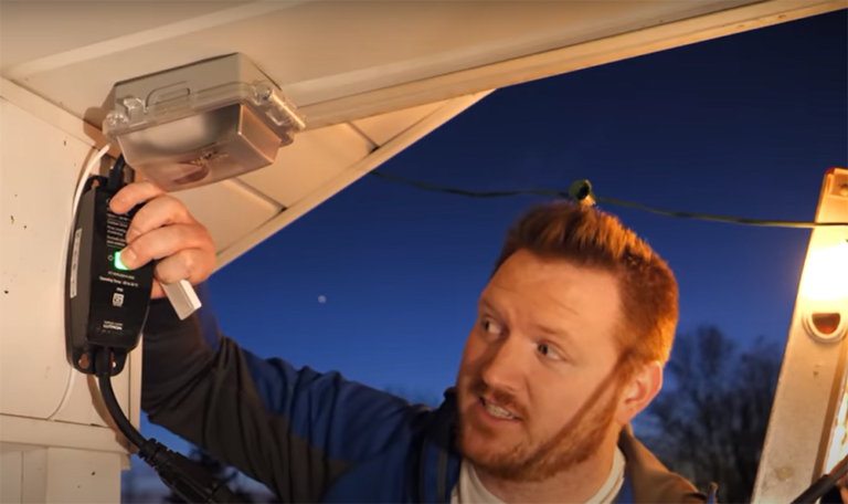 How to Test Christmas Lights With a Multimeter? - ElectronicsHacks