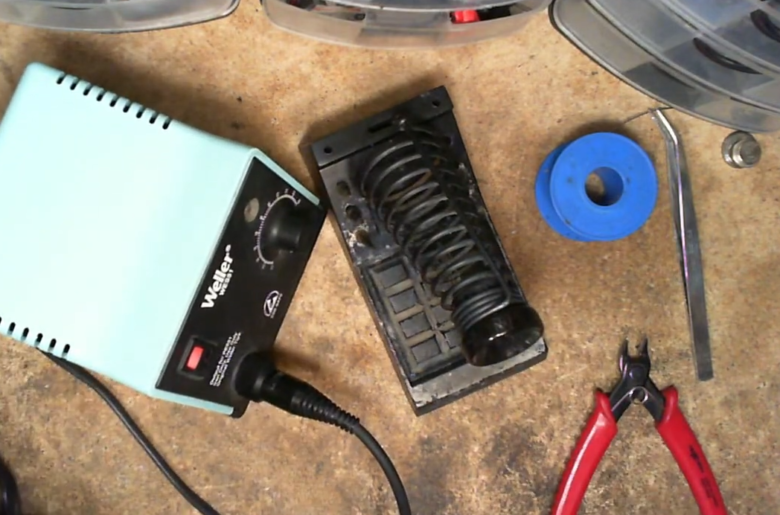 Weller WES51 Analog Soldering Station Review - ElectronicsHacks