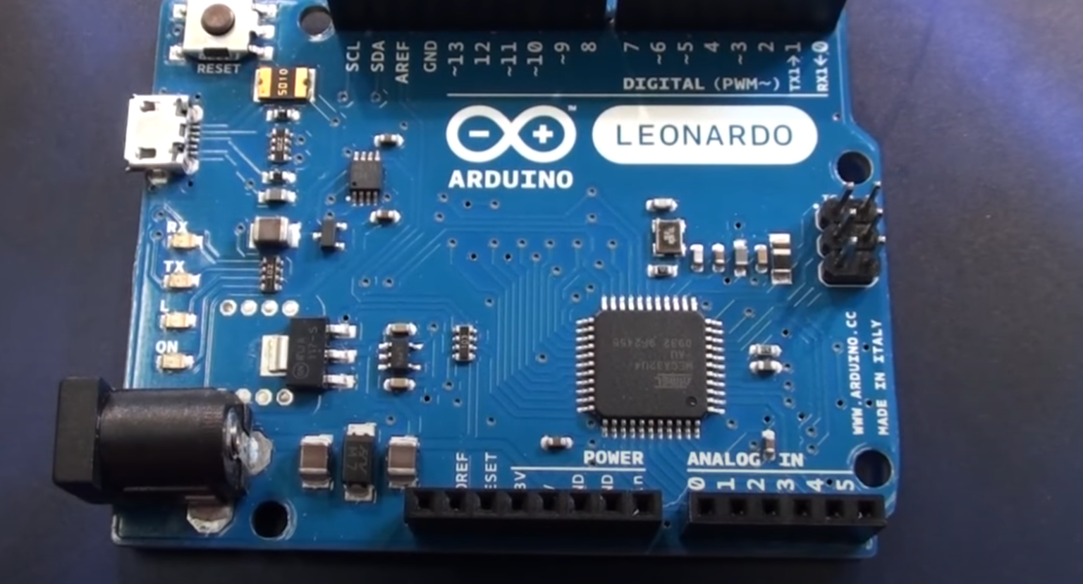 Arduino Leonardo vs. Uno: What’s the Difference? - ElectronicsHacks