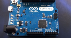 Arduino Leonardo vs. Uno: What’s the Difference? - ElectronicsHacks