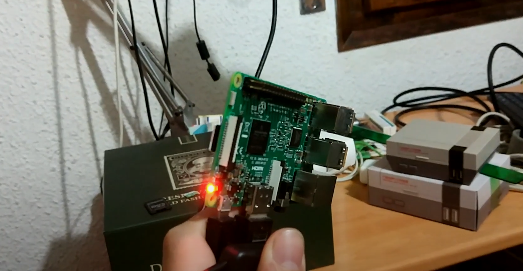 Raspberry Pi HDMI Not Working: What to Do? - ElectronicsHacks