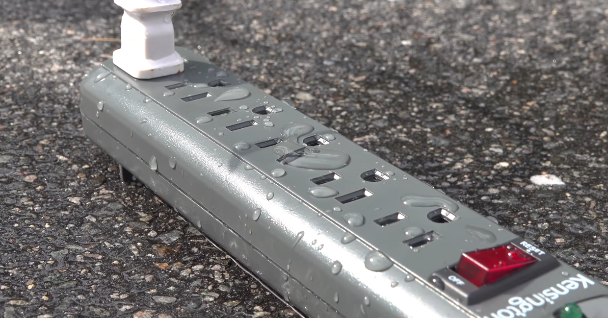 Can a Humidifier Damage Electronics? - ElectronicsHacks