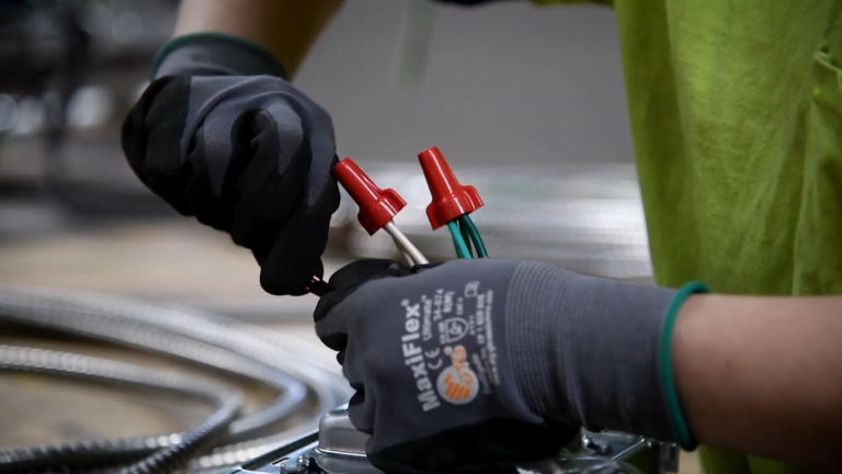 Electrician Career Paths: Everything You Should Know - ElectronicsHacks