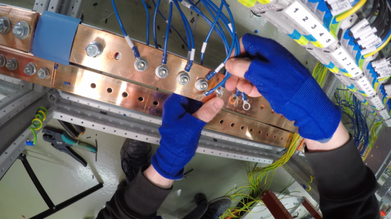 How to Become an Electrician in California? - ElectronicsHacks