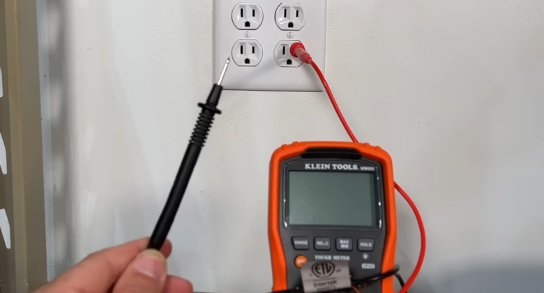 How to Test a GFCI Breaker With a Multimeter? - ElectronicsHacks