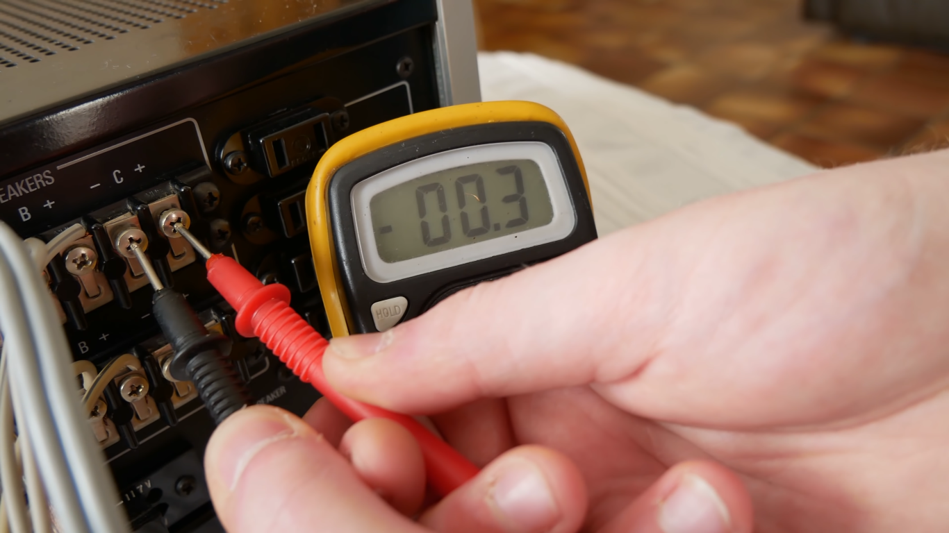 How to Test a Speaker Output With a Multimeter? - ElectronicsHacks
