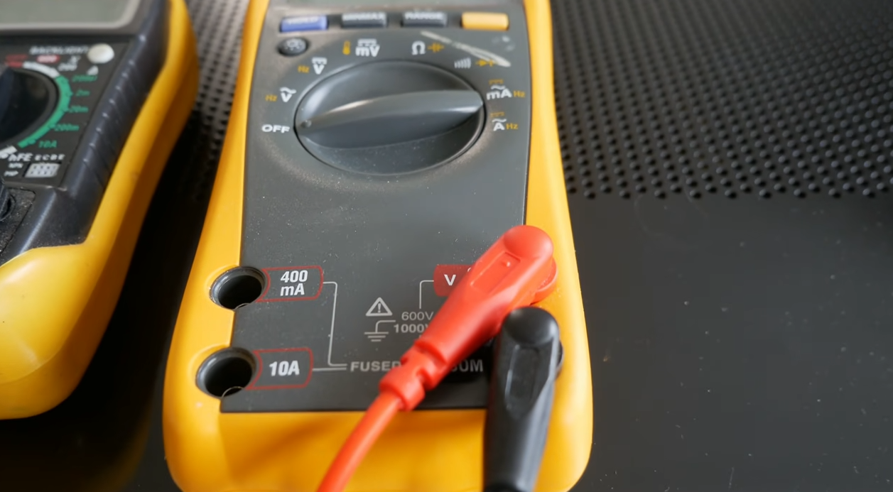 How To Test An Amplifier Output With A Multimeter Electronicshacks