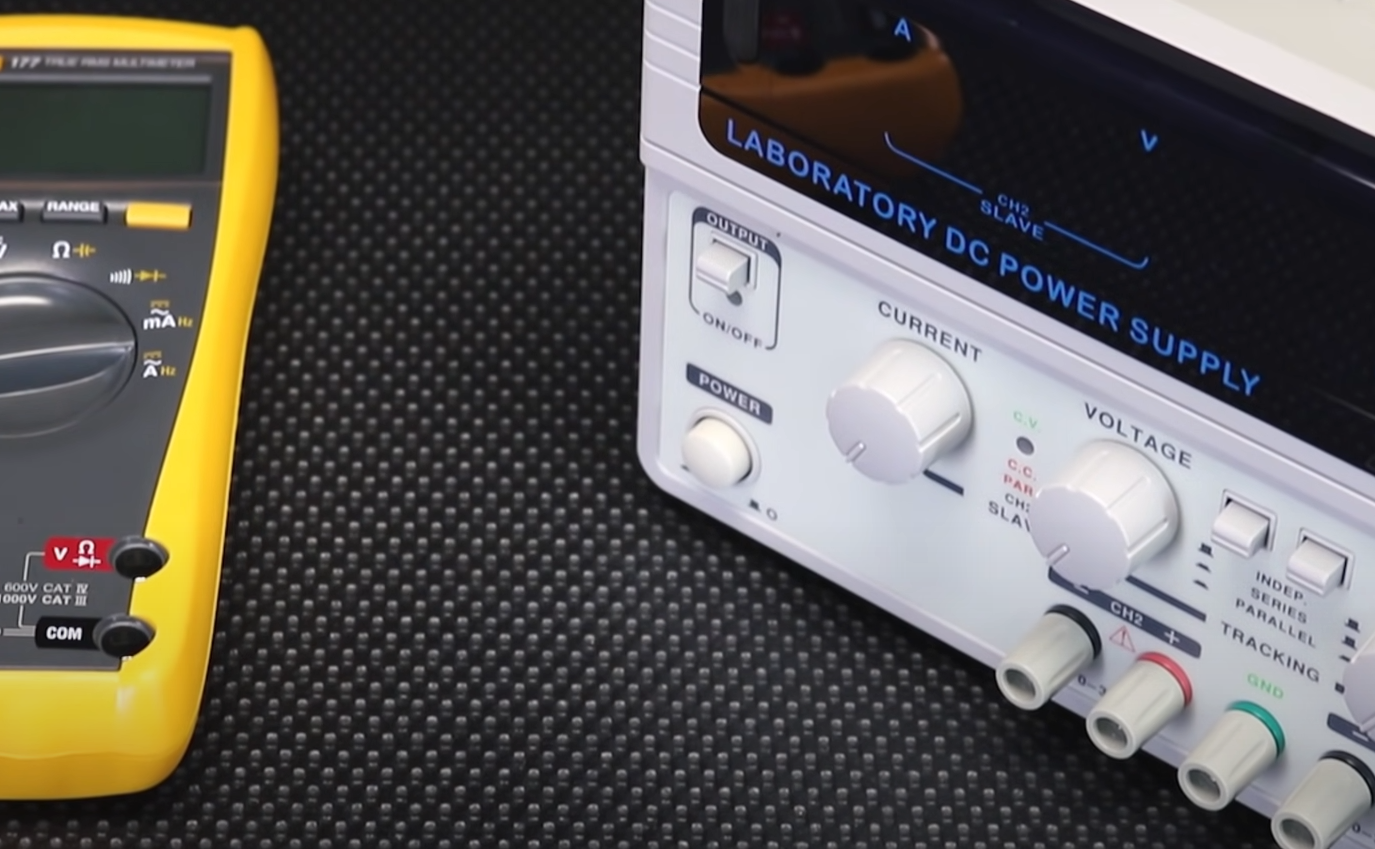 1N4004 Diode Pinout and Specifications - ElectronicsHacks