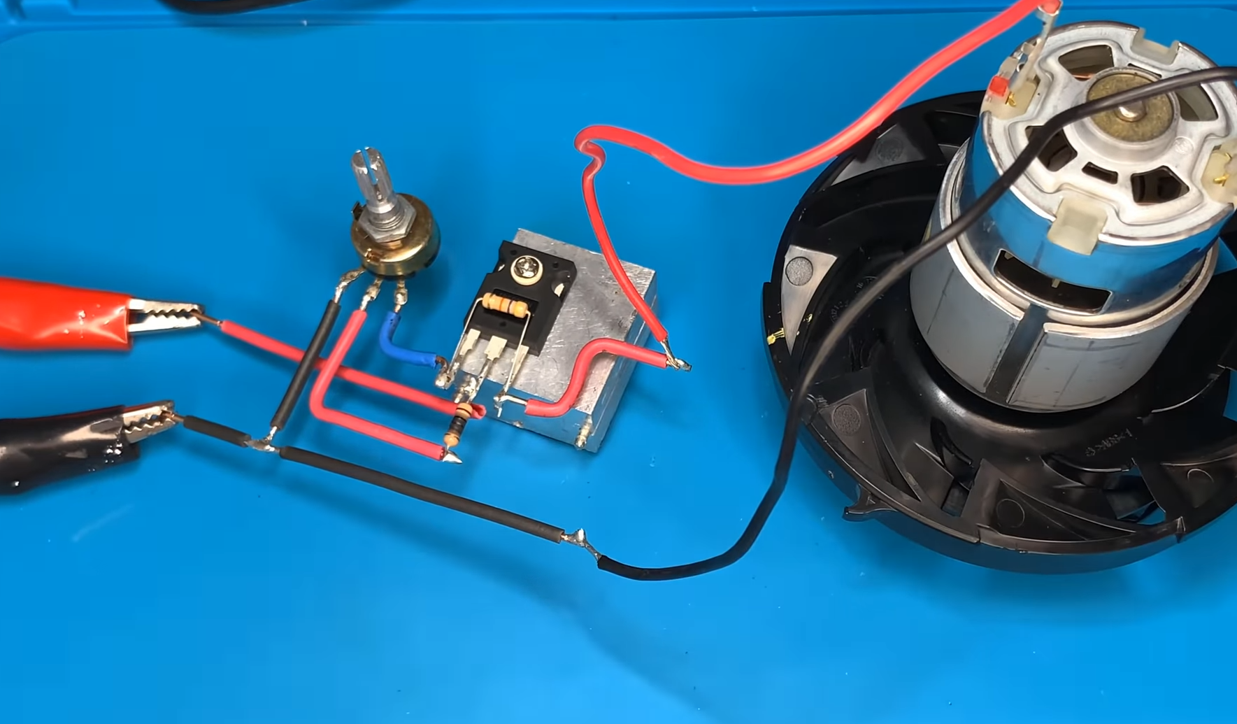 How to Control DC Motor Speed? - ElectronicsHacks