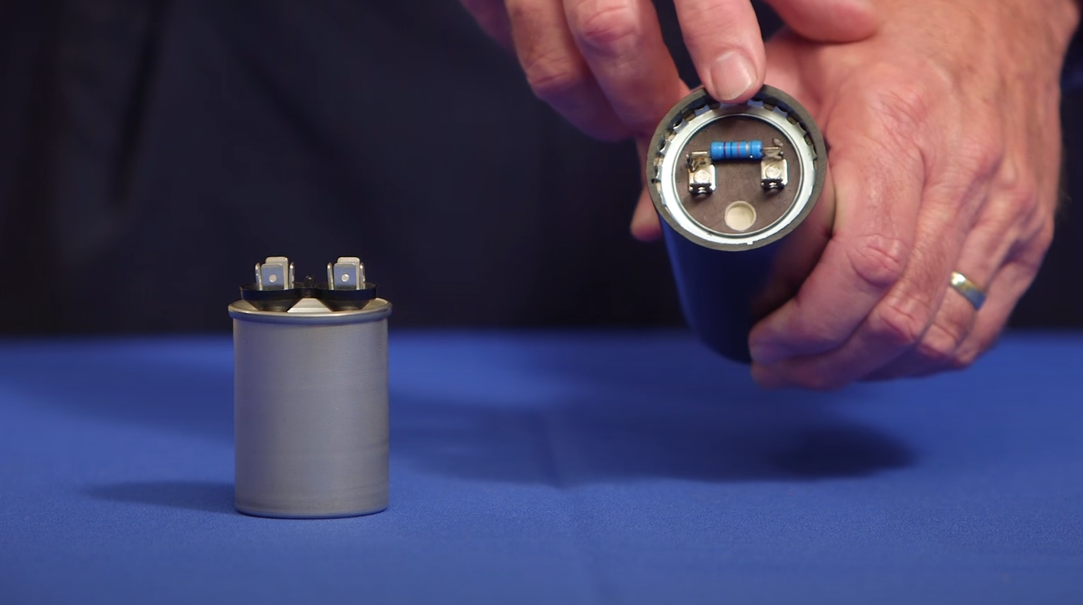 Run Capacitor vs. Start Capacitor: What’s the Difference ...