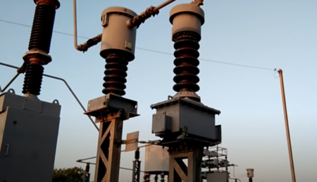 What Is an Electrical Isolator? - ElectronicsHacks