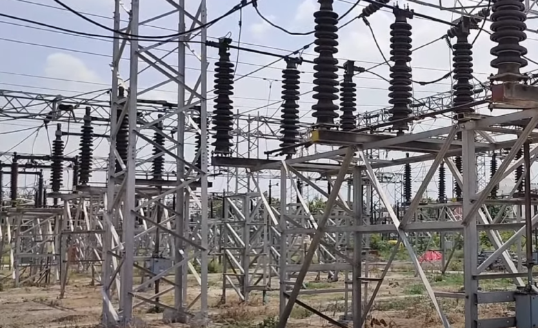 What Is an Electrical Isolator? - ElectronicsHacks