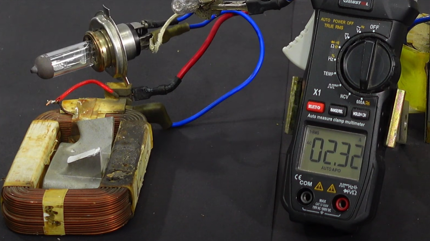 What Is an Iron Core Inductor? - ElectronicsHacks