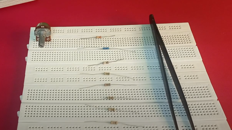 What Is the Voltage Divider Rule? - ElectronicsHacks