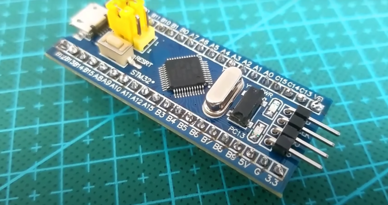 How to Program STM32? - ElectronicsHacks