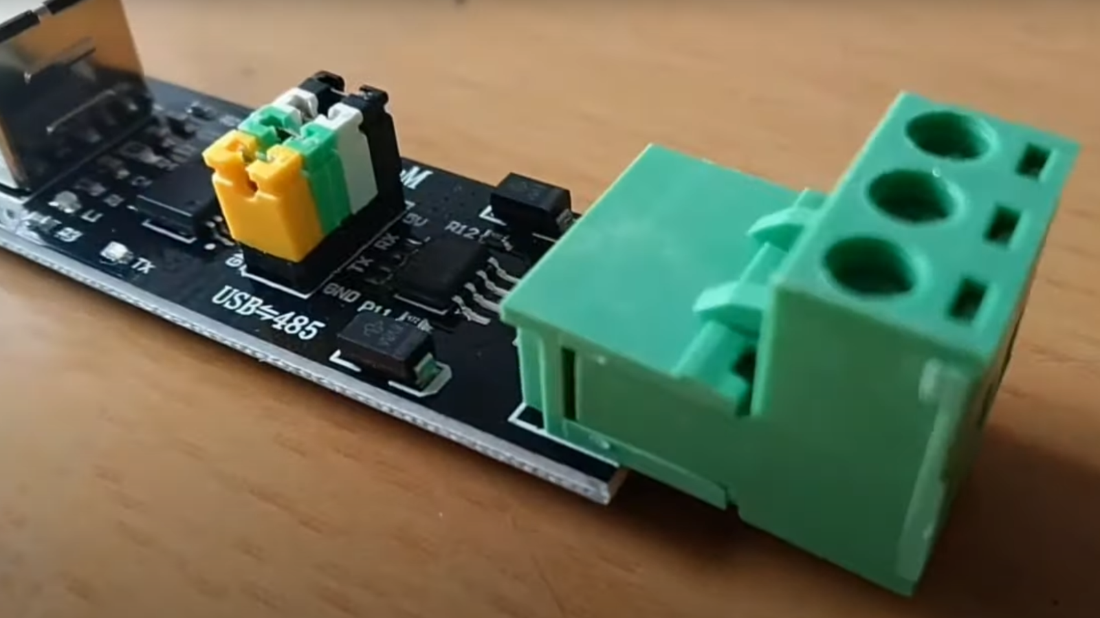 RS232 vs. RS485: What’s the Difference? - ElectronicsHacks