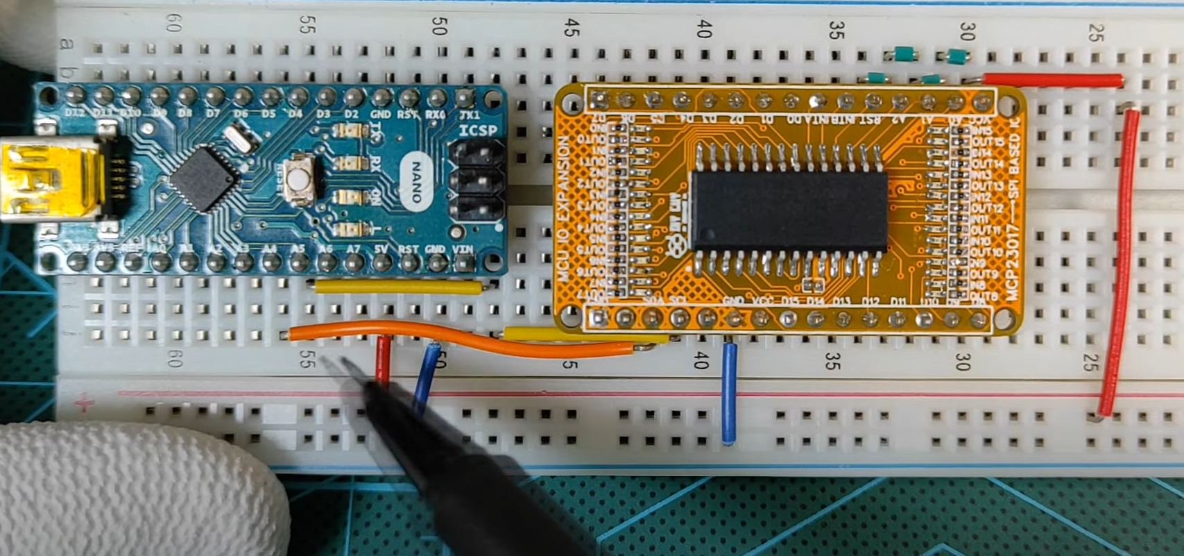 STM32 vs. PIC32: Which is Better? - ElectronicsHacks