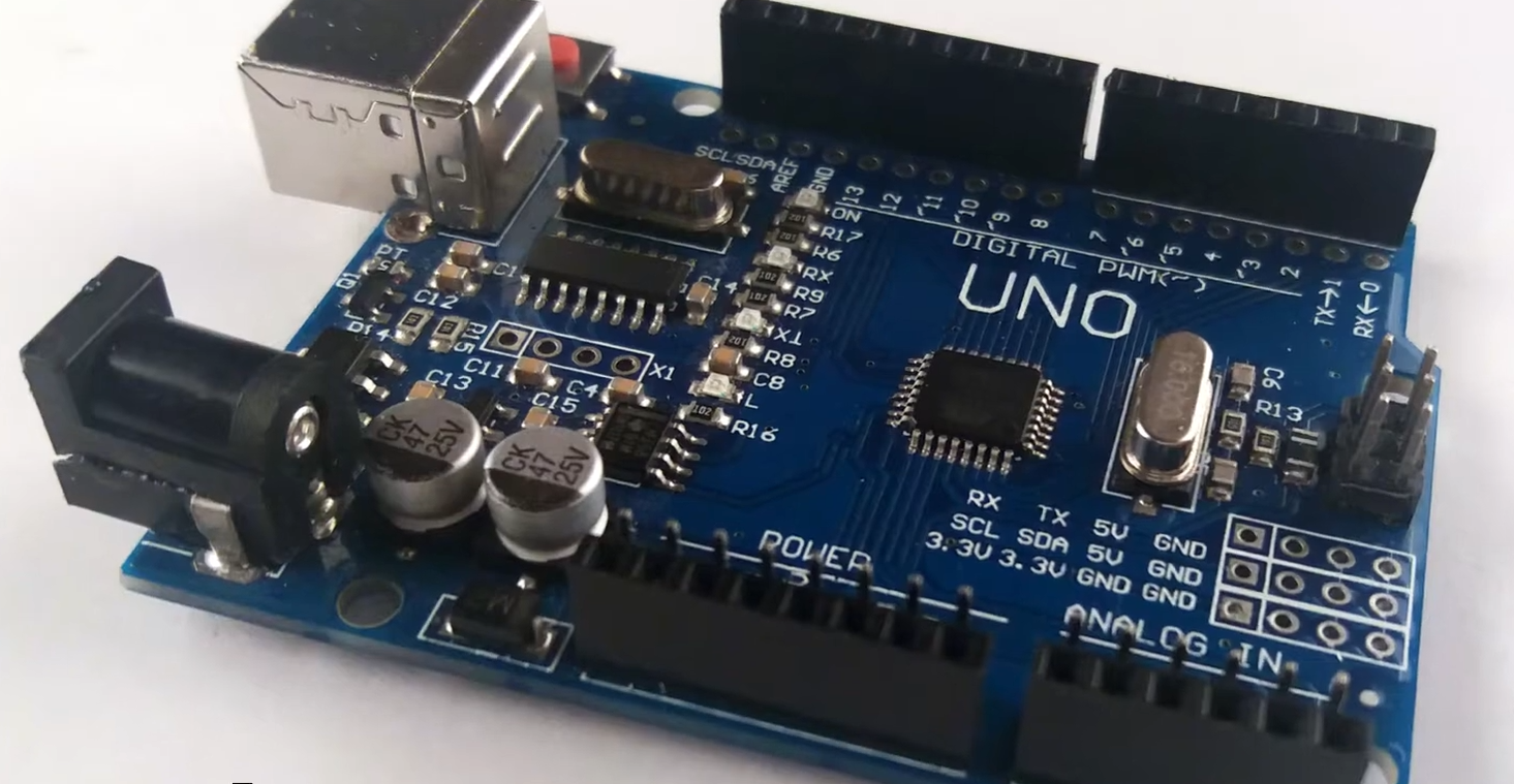 What Is a 5V Relay Module? - ElectronicsHacks