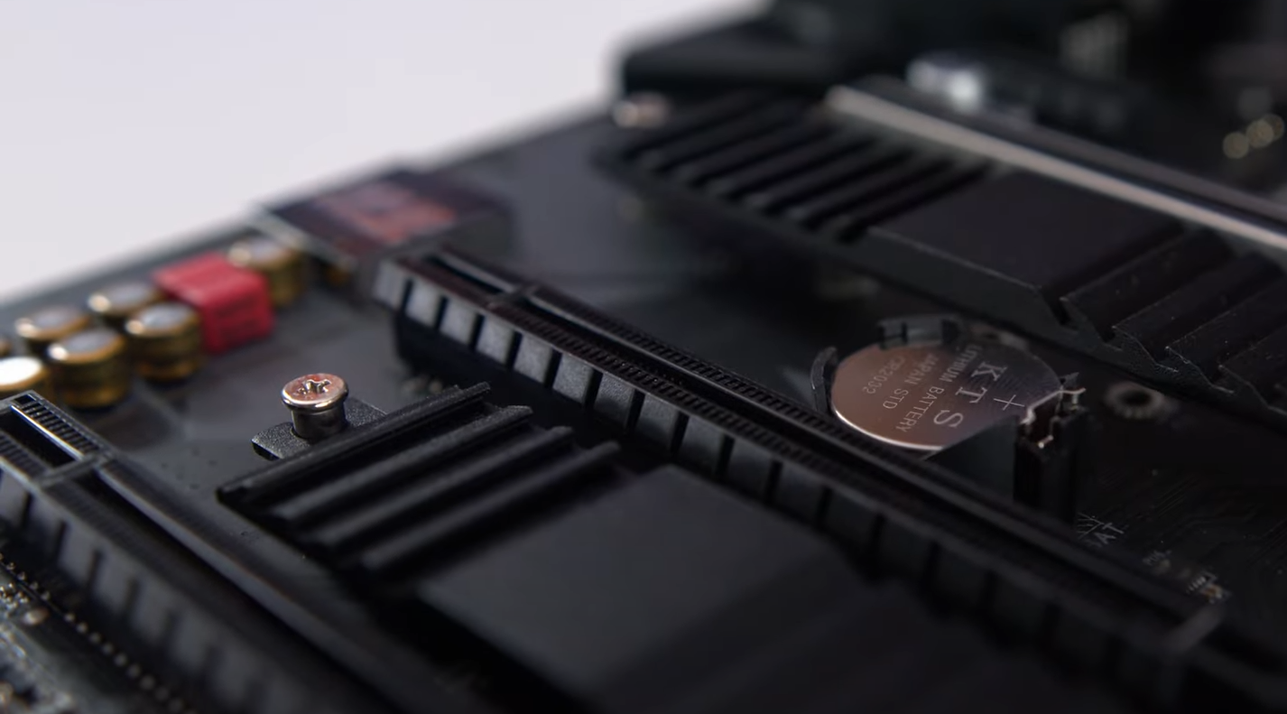 What is a CMOS? - ElectronicsHacks