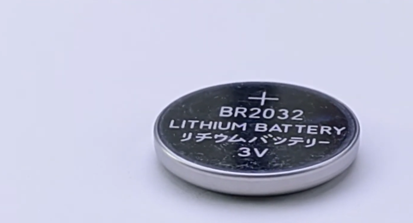 BR2032 vs. CR2032 Batteries: What is the Difference? - ElectronicsHacks