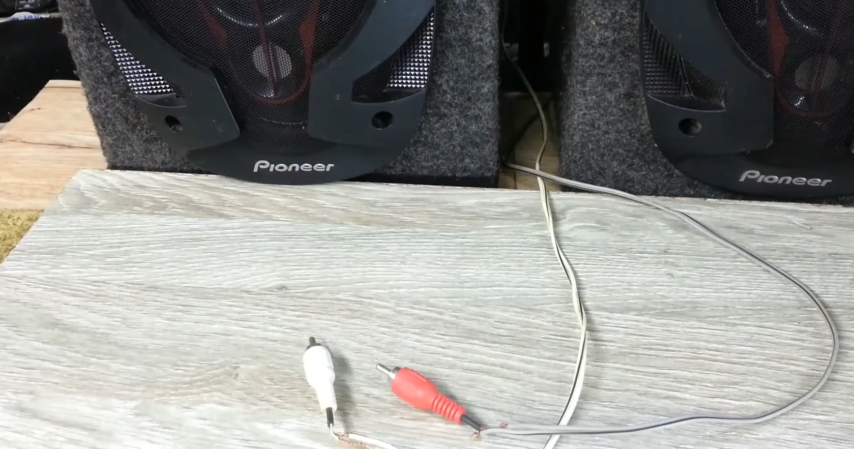 Brown and Blue Wire: Which Is Positive? - ElectronicsHacks