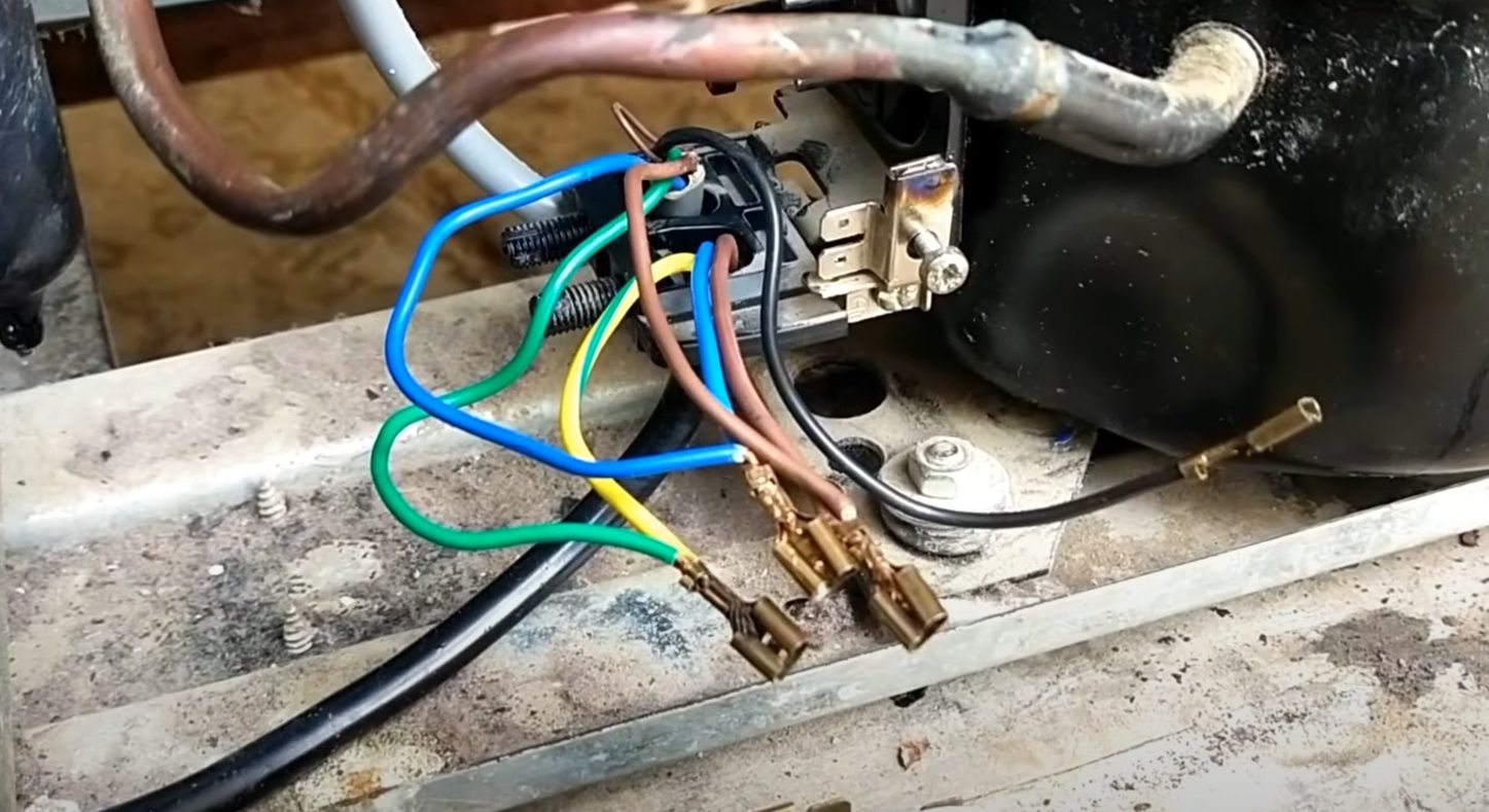 Brown and Blue Wire: Which Is Positive? - ElectronicsHacks