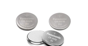 CR2025 vs. DL2025 Batteries: What is the Difference? - ElectronicsHacks