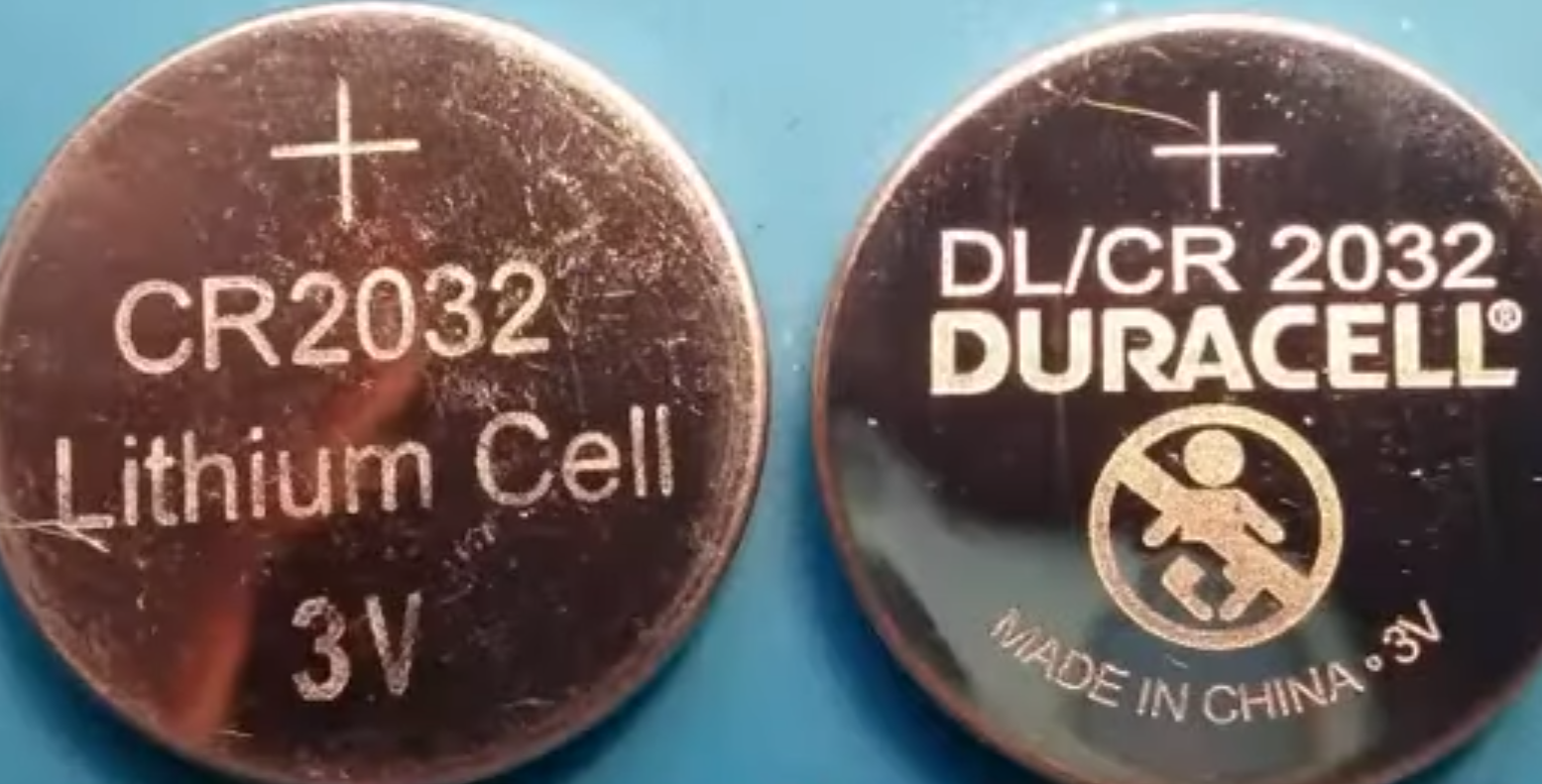 DL2032 vs. CR2032 Batteries: What is the Difference? - ElectronicsHacks