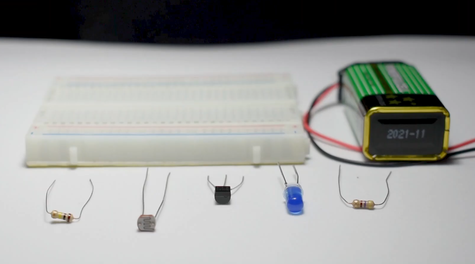 How to Make an Automatic Night Light Circuit? - ElectronicsHacks