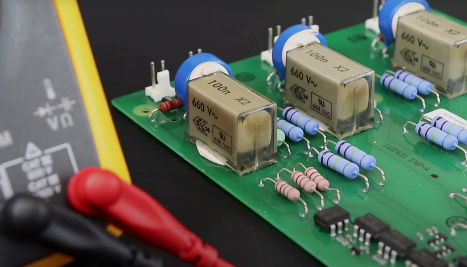 How To Test A Capacitor With An Ohmmeter Electronicshacks