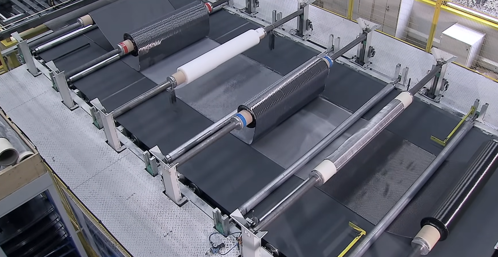 Is Carbon Conductive? - ElectronicsHacks