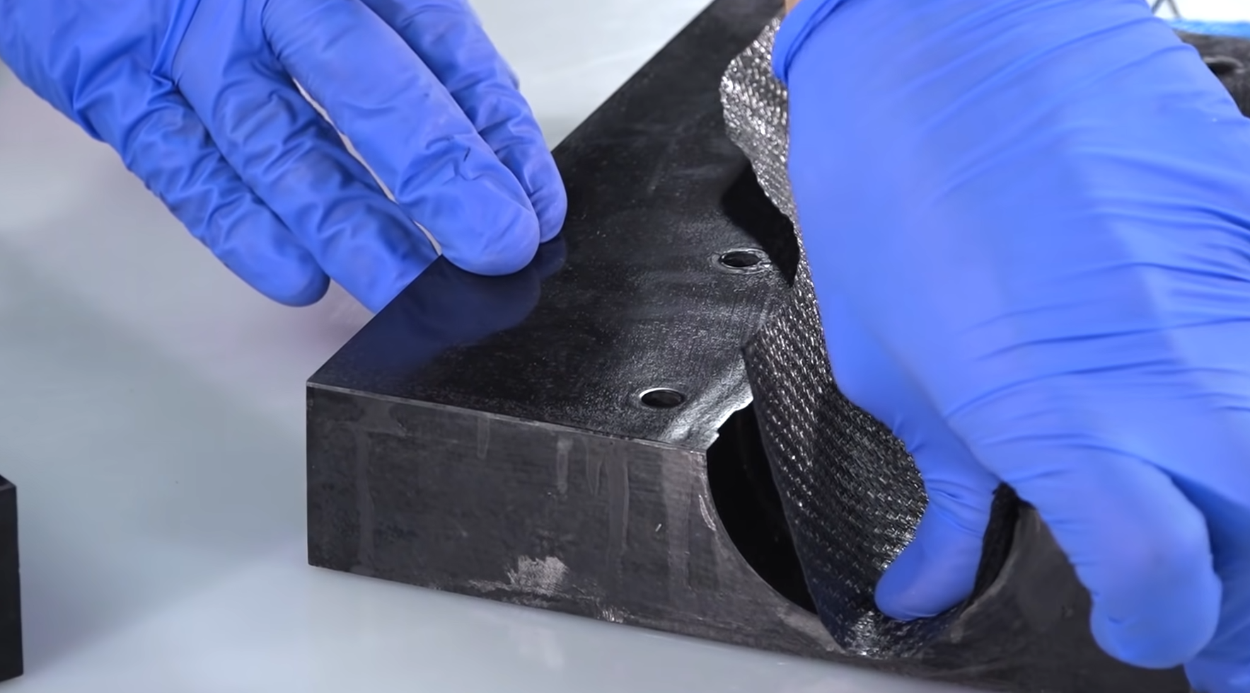 Is Carbon Fiber a Conductor? - ElectronicsHacks
