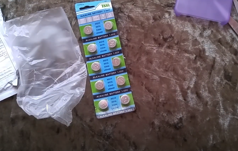 LR41 vs. LR44 Batteries: What is the Difference? - ElectronicsHacks