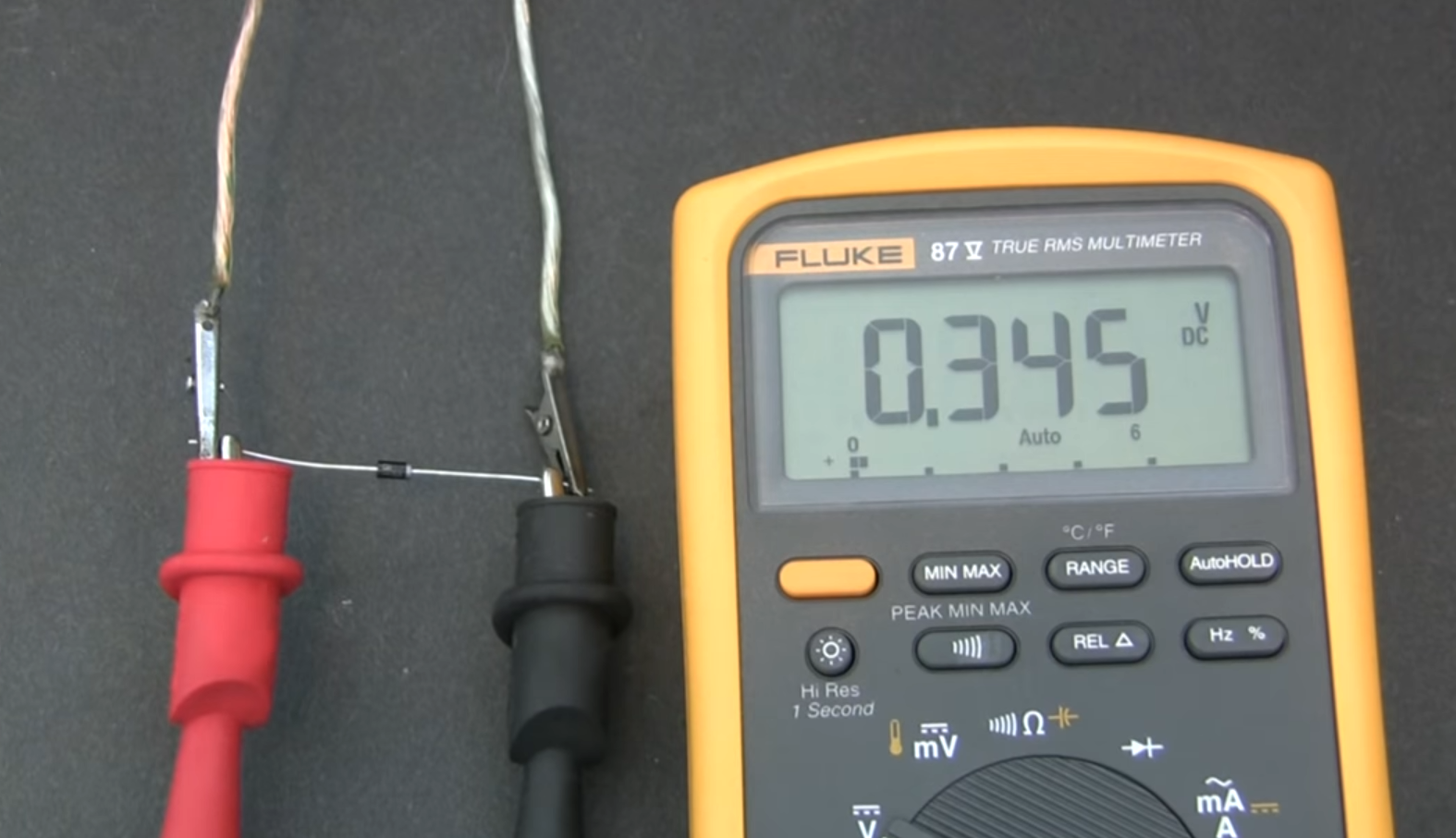 How Does a Diode Work? - ElectronicsHacks
