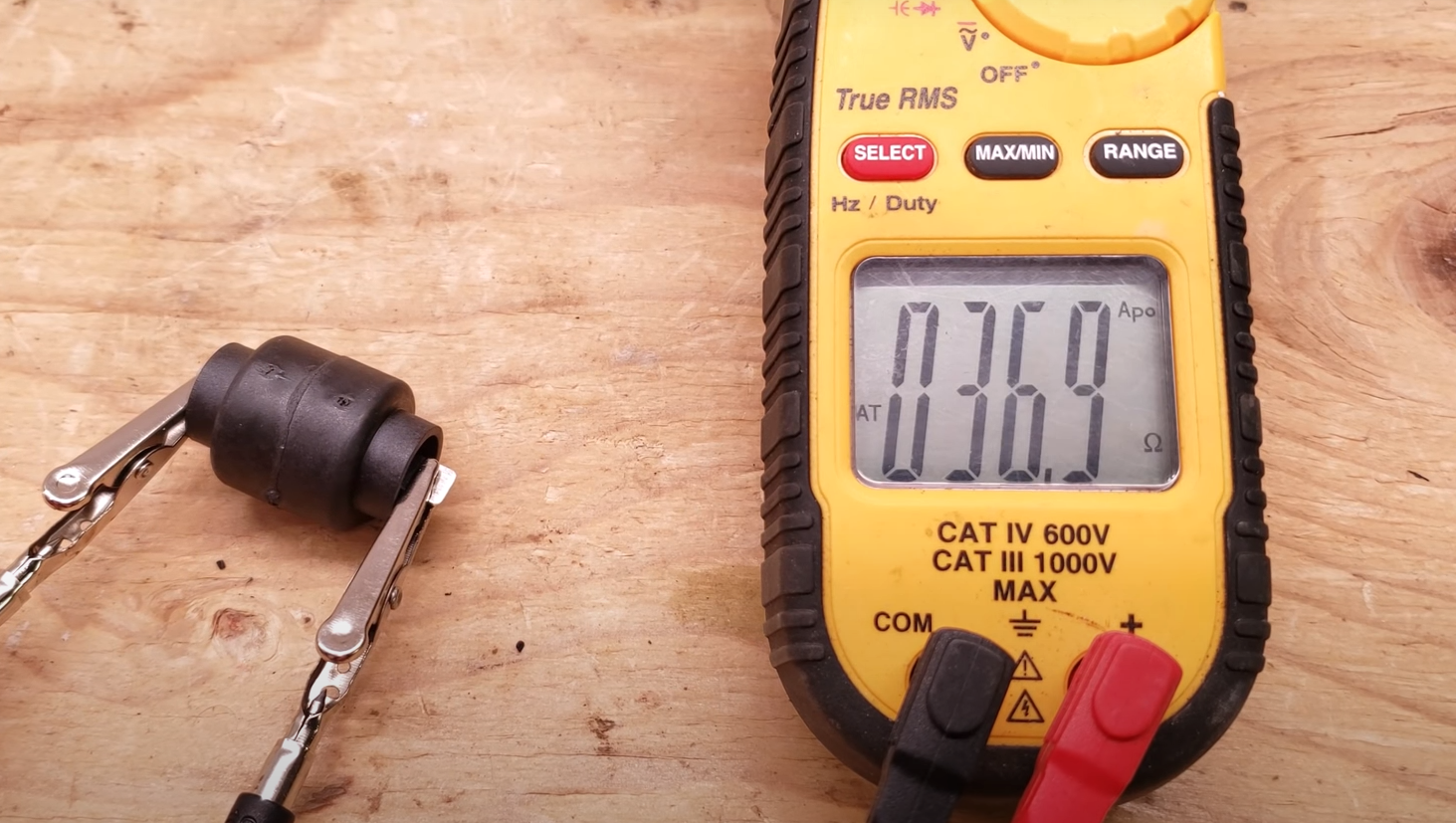 How Does a PTC Relay With Capacitor Work? - ElectronicsHacks
