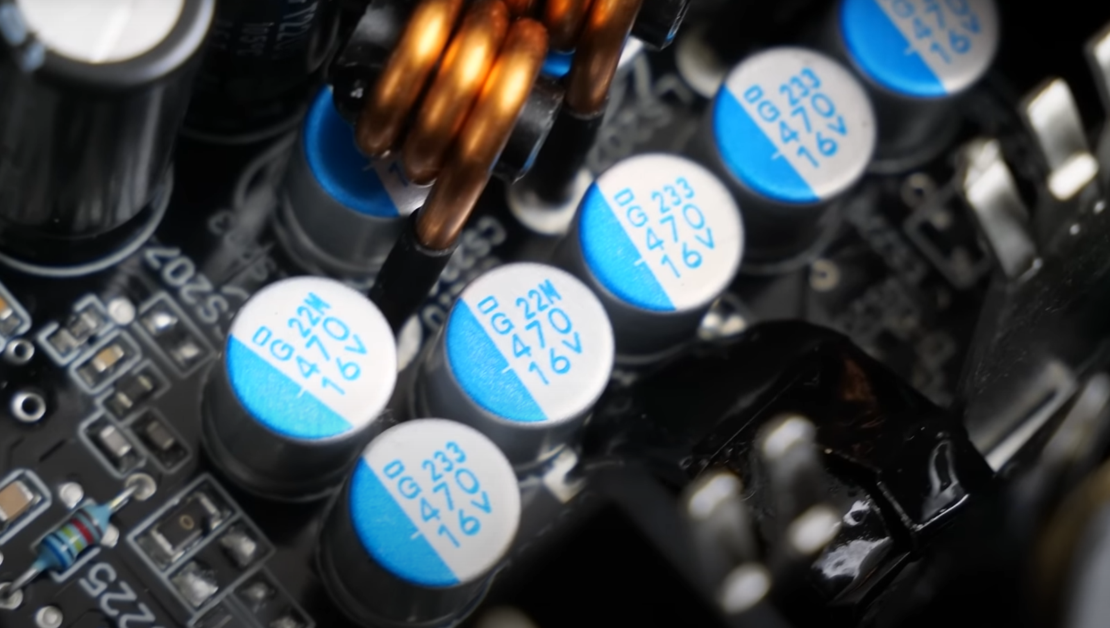 How Long Do Electrolytic Capacitors Last? - ElectronicsHacks