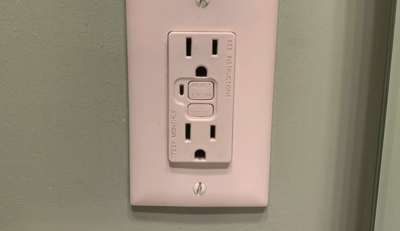 Line vs. Load GFCI: What’s the Difference? - ElectronicsHacks