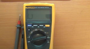 Multimeter Not Reading Current: How to Fix? - ElectronicsHacks