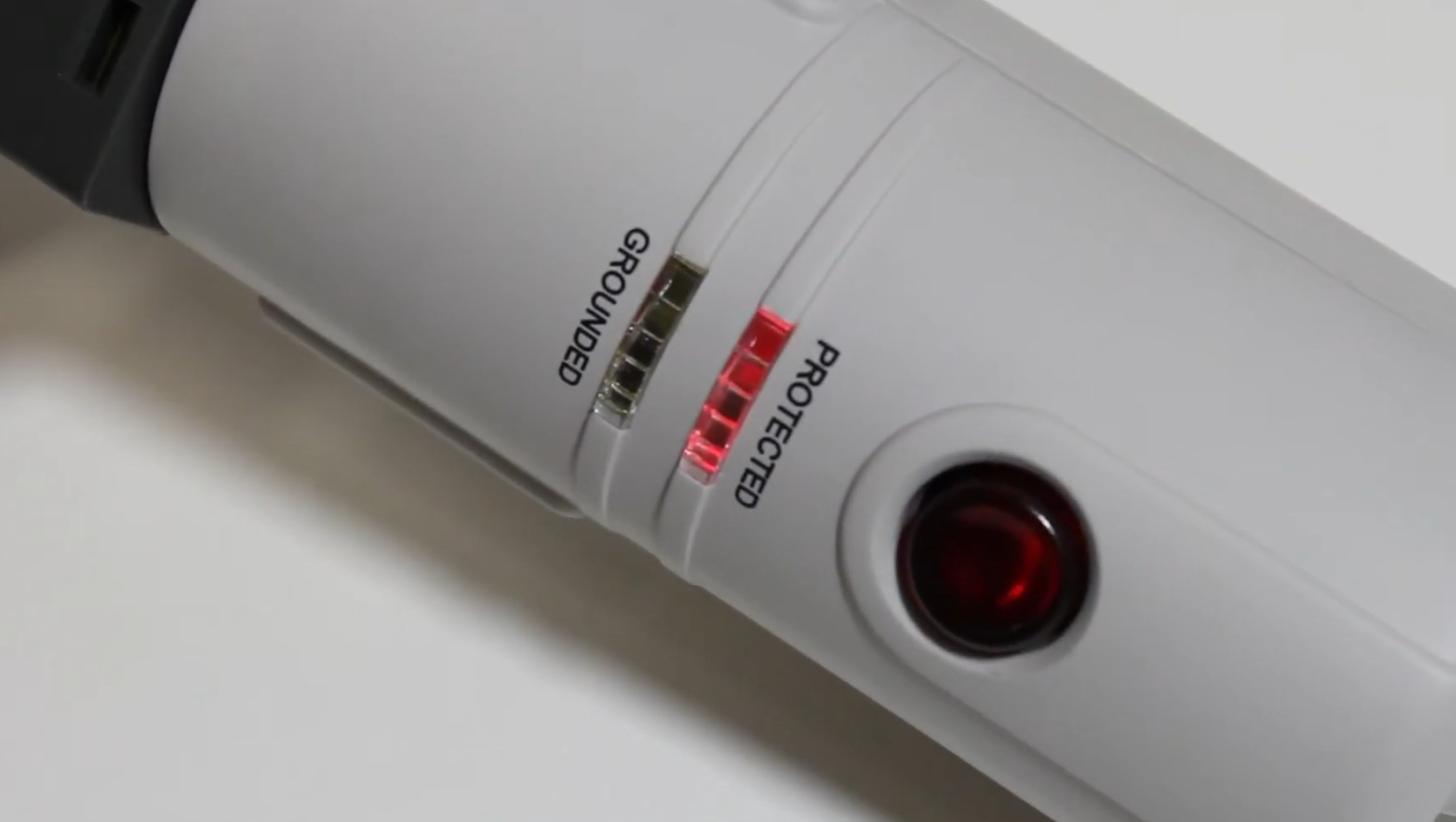 Surge Protector vs. Circuit Breaker: What’s the Difference ...