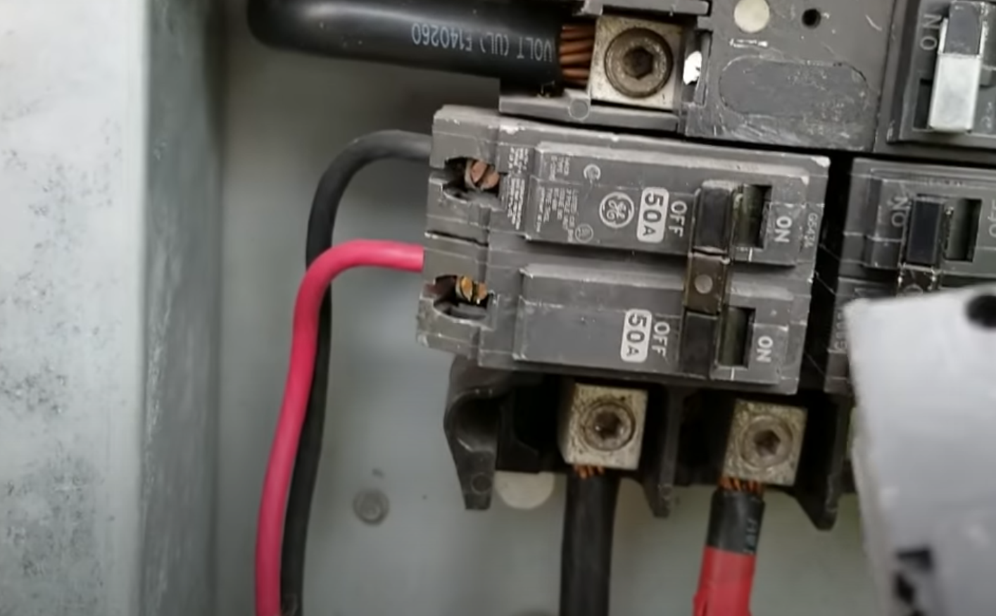 What Size Wire for a 40-Amp Breaker? - ElectronicsHacks
