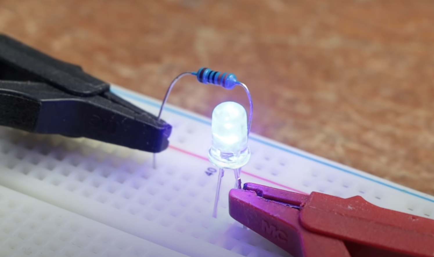 Why the Circuit Has Low Output Impedance and High Input Impedance ...