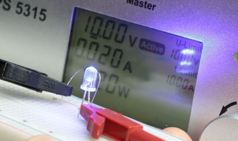 Why The Circuit Has Low Output Impedance And High Input Impedance