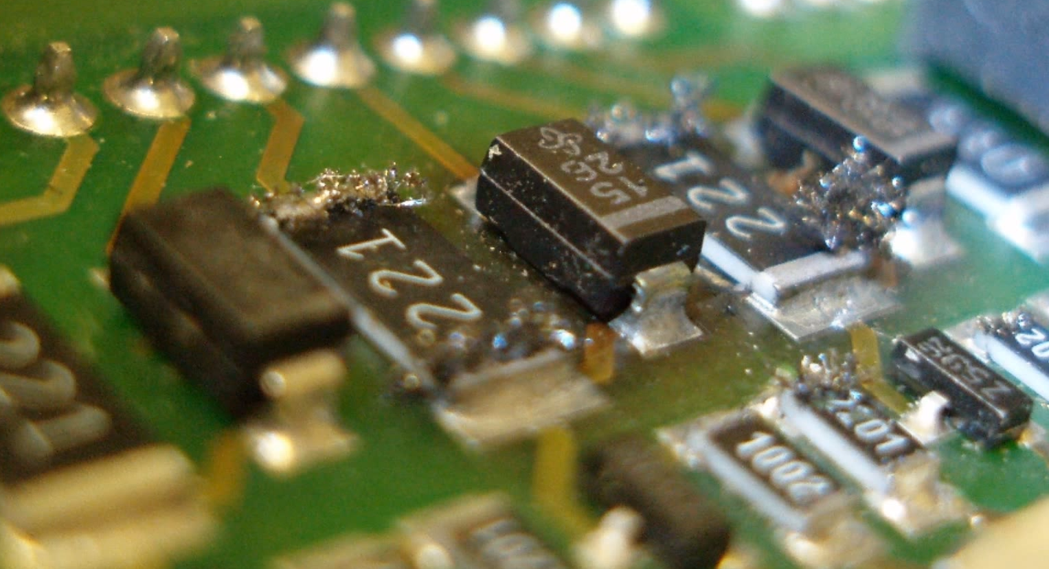 63/37 vs. 60/40 Solder: What’s the Difference? - ElectronicsHacks