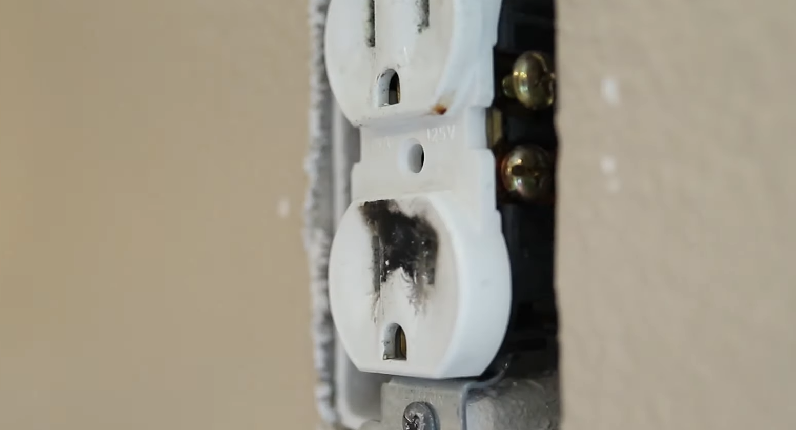Electrical Outlet Sparks When Plugging In: How to Fix? - ElectronicsHacks