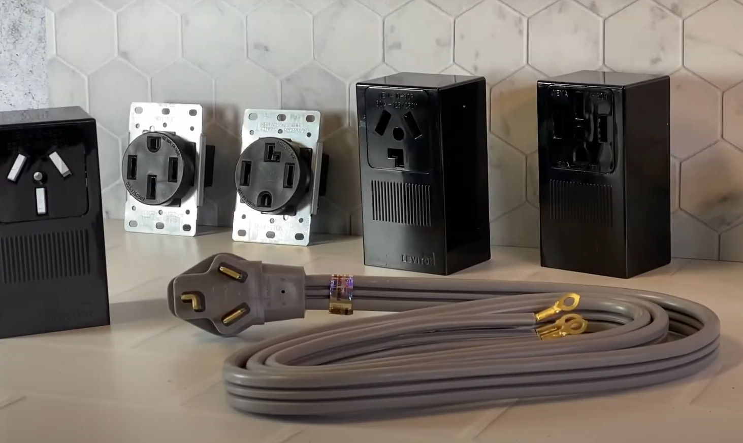 How Many Amps Does a 240V Dryer Use? - ElectronicsHacks